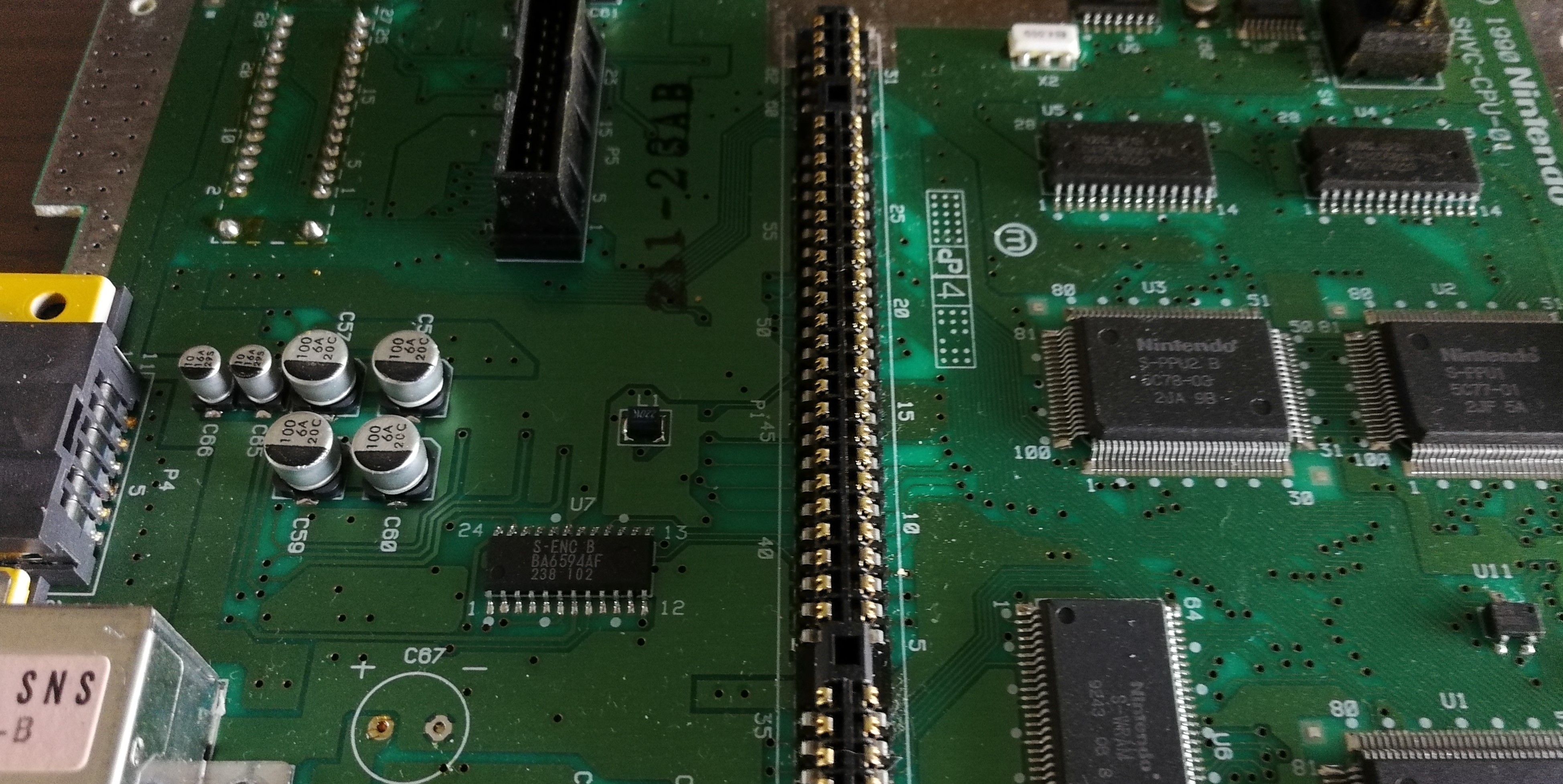 Super Nintendo restoration — part 2: capacitor replacement | Luke G.